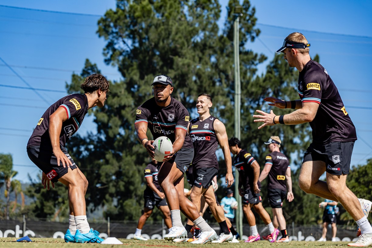 Gallery: Family Day - Pre-season training | Official website of the ...