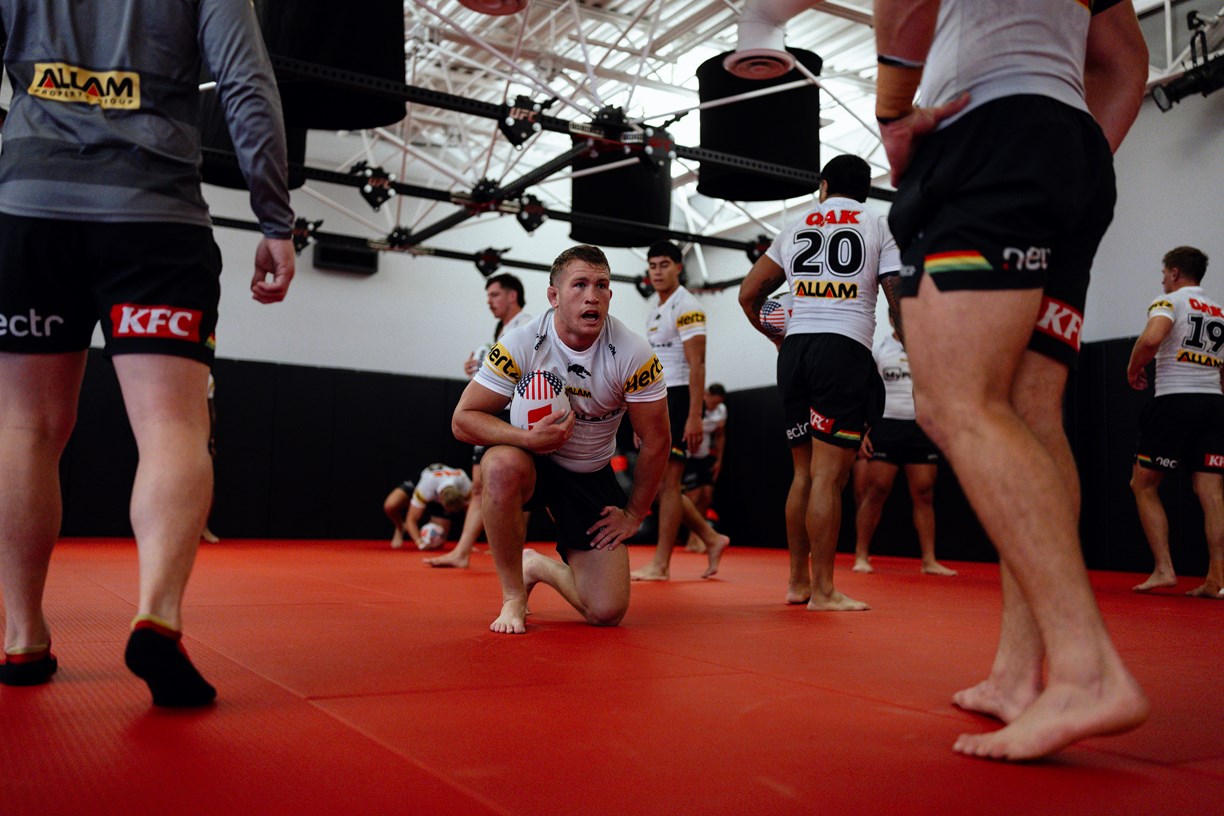 Panthers soak up Vegas on historic tour | Official website of the ...