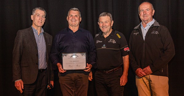 Col Bentley named Life Member | Official website of the Penrith Panthers