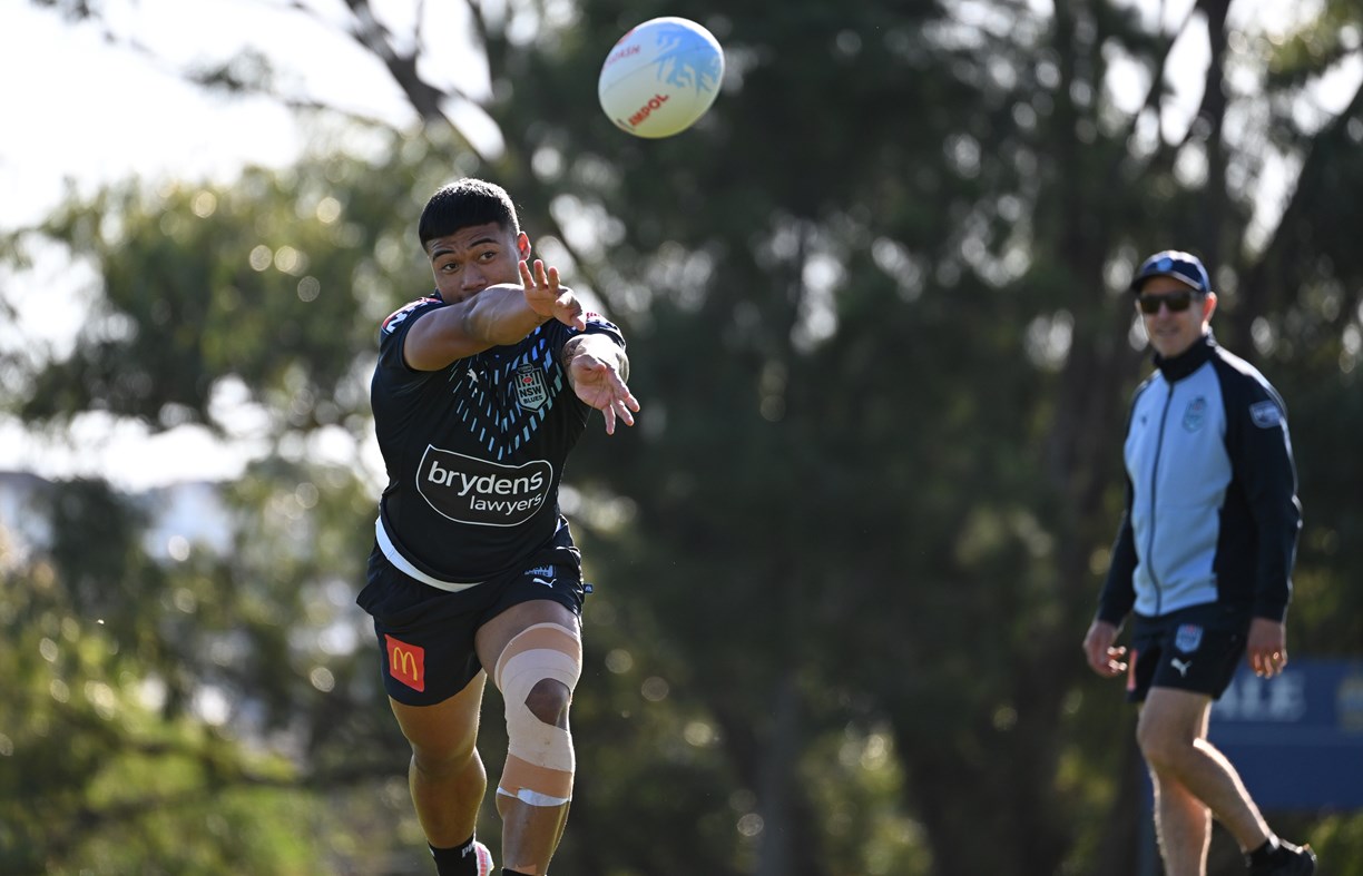 Blue Panthers hit training paddock in Perth | Official website of the ...