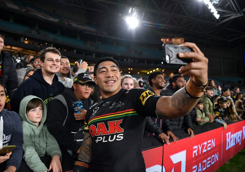 Moses Leota by the pictures | Official website of the Penrith Panthers