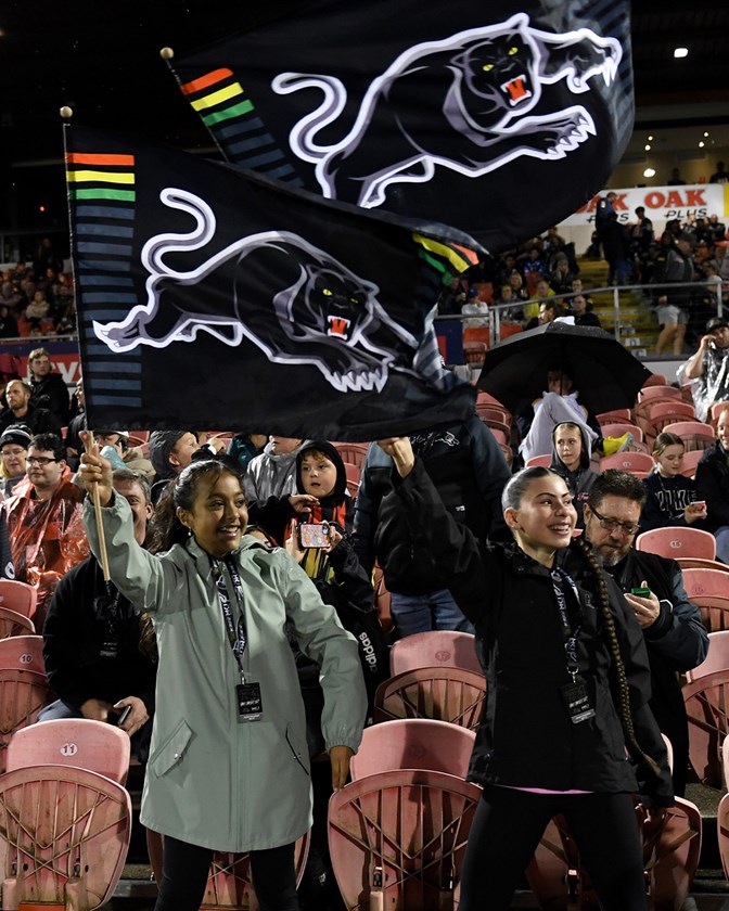OAK Plus Gallery: Panthers v Bulldogs | Official website of the Penrith ...
